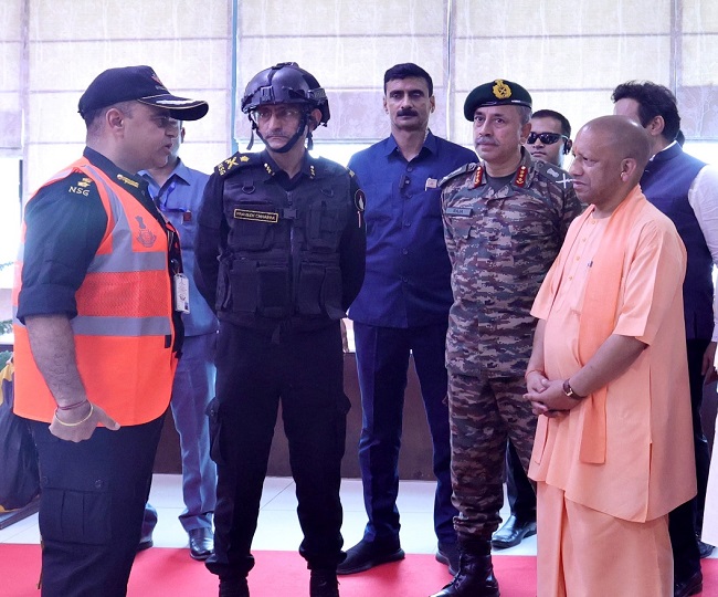 डीजीपी मुख्यालय में एनएसजी कमांडो CM Yogi के सामने नाकाम किया आतंकी हमला - NSG commando foiled ...